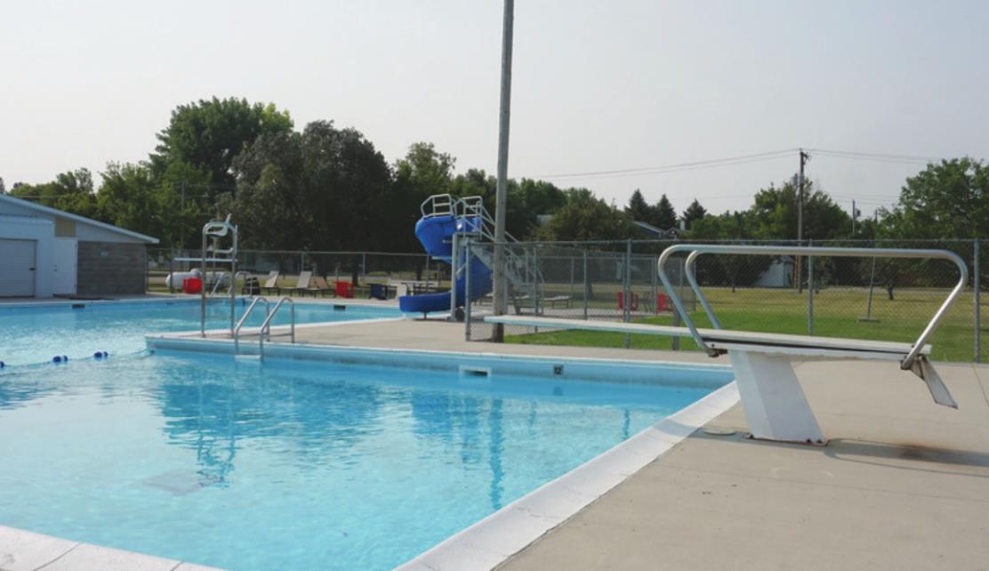 Drayton swimming pool needs new liner | Valley News and Views